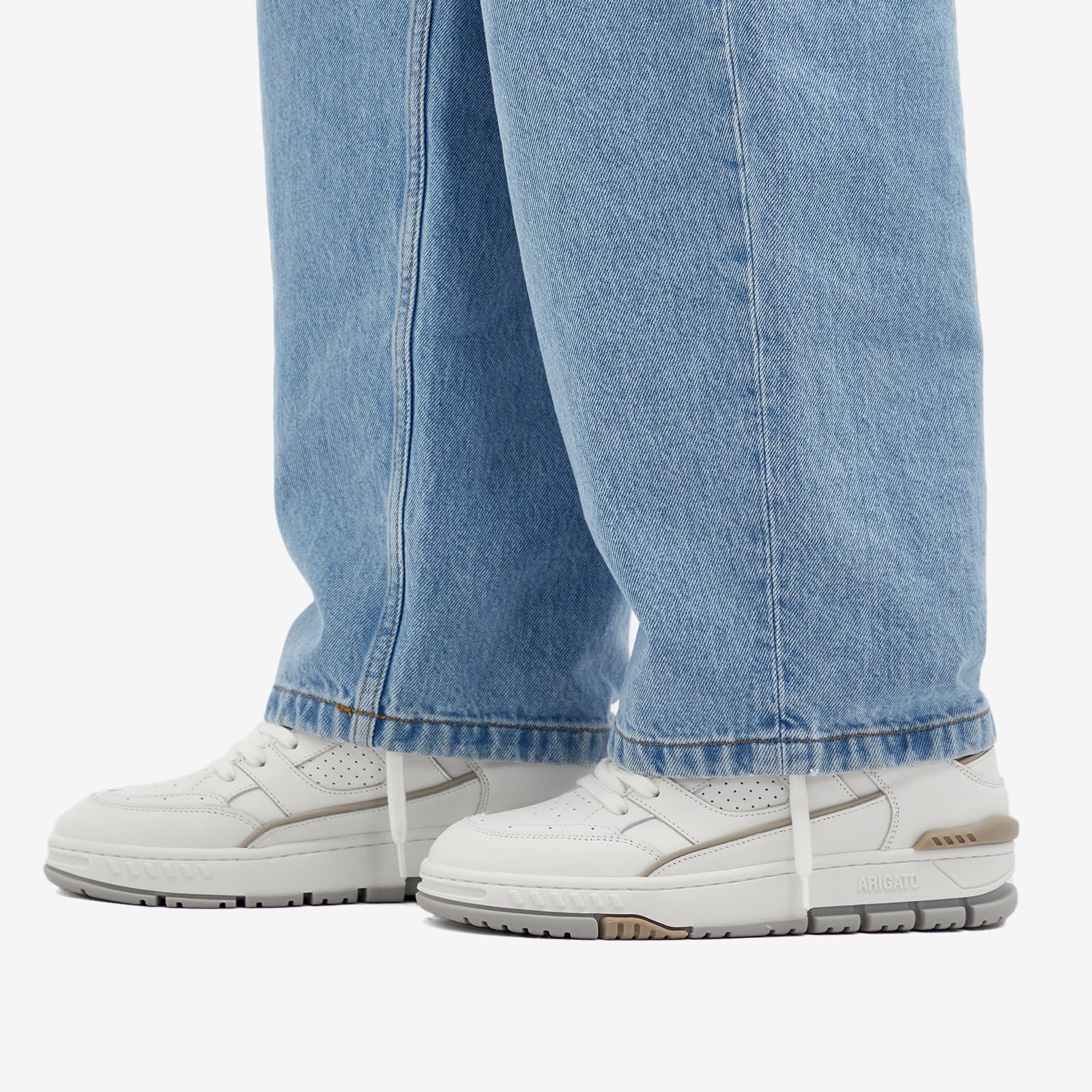 Axel Arigato Area Lo Sneaker White & Beige | END. (HK)