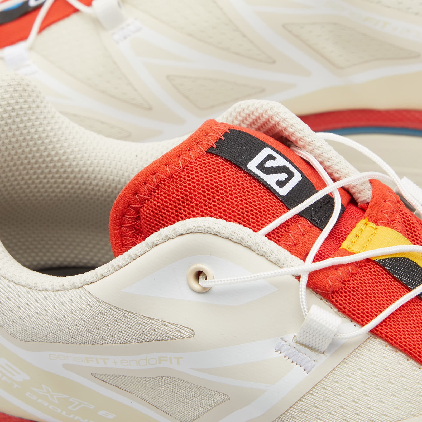 Salomon XT-6 Almond Milk, Bleached Sand & Aurora Red | END. (AR)
