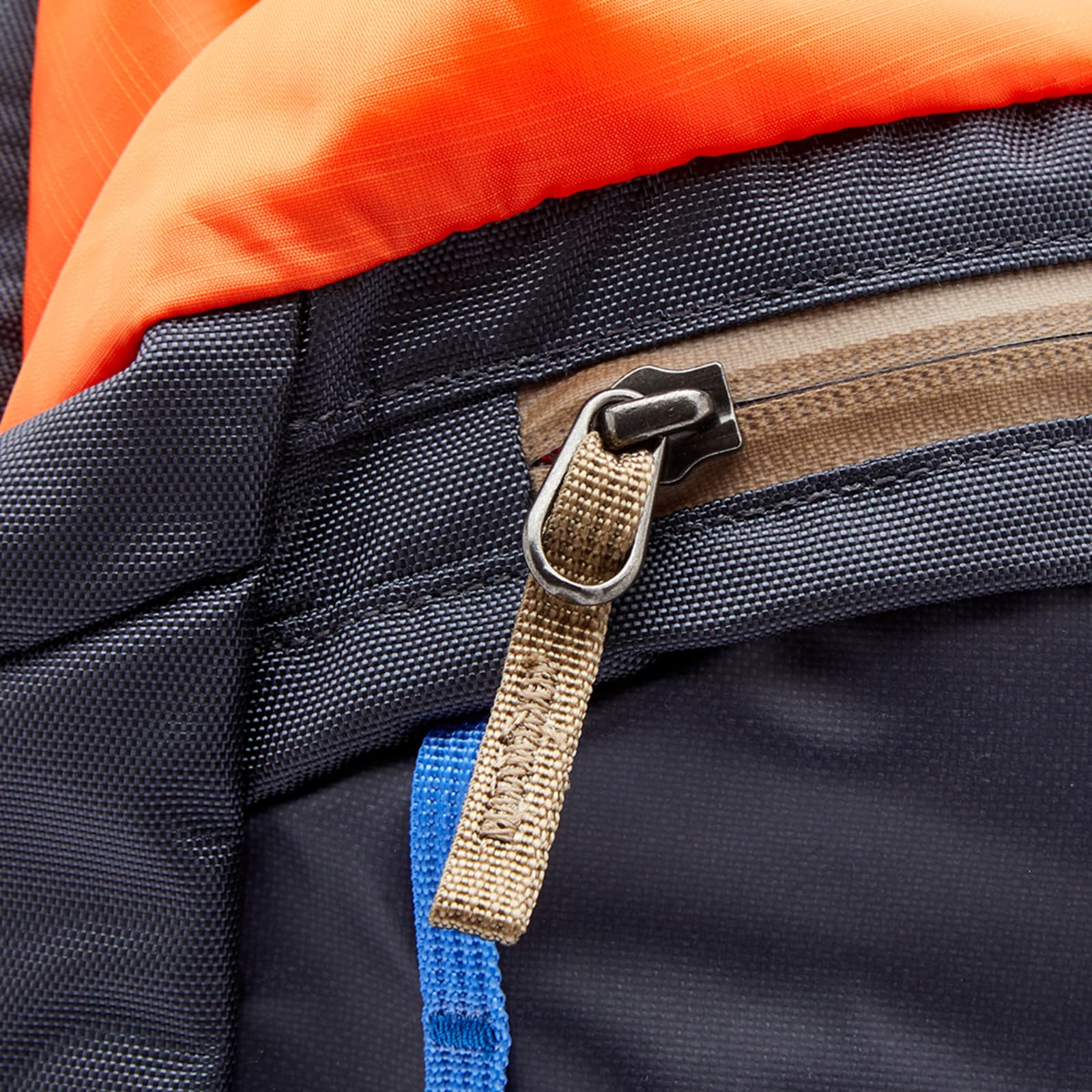 Cotopaxi Moda 20L Backpack-Cada Dia Graphite | END. (US)