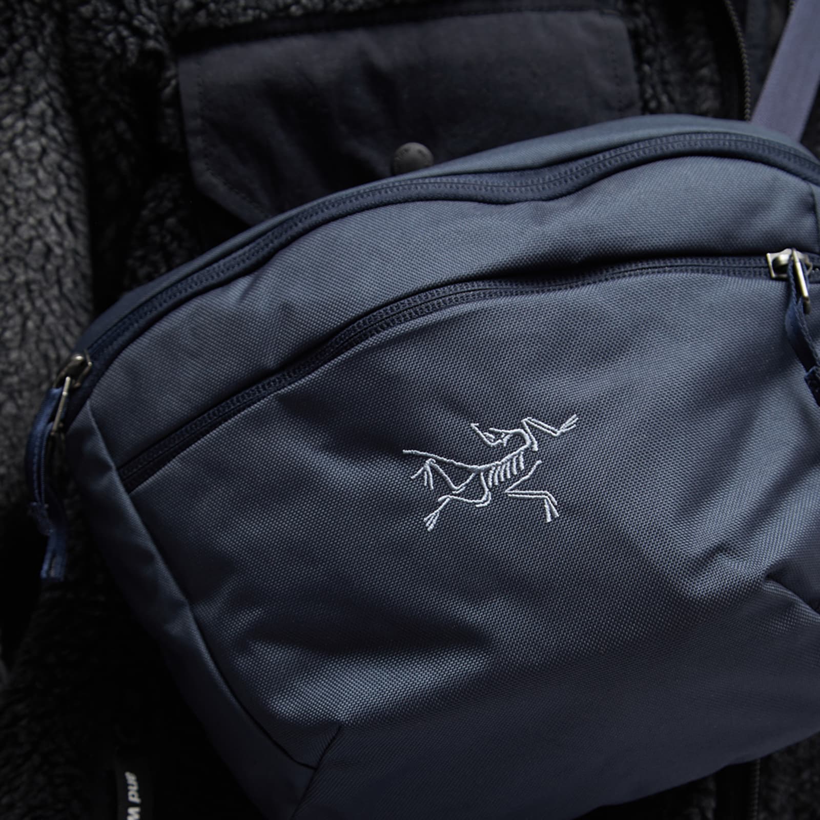 Arc'teryx Mantis 2 Waist Pack Black Sapphire | END. (US)