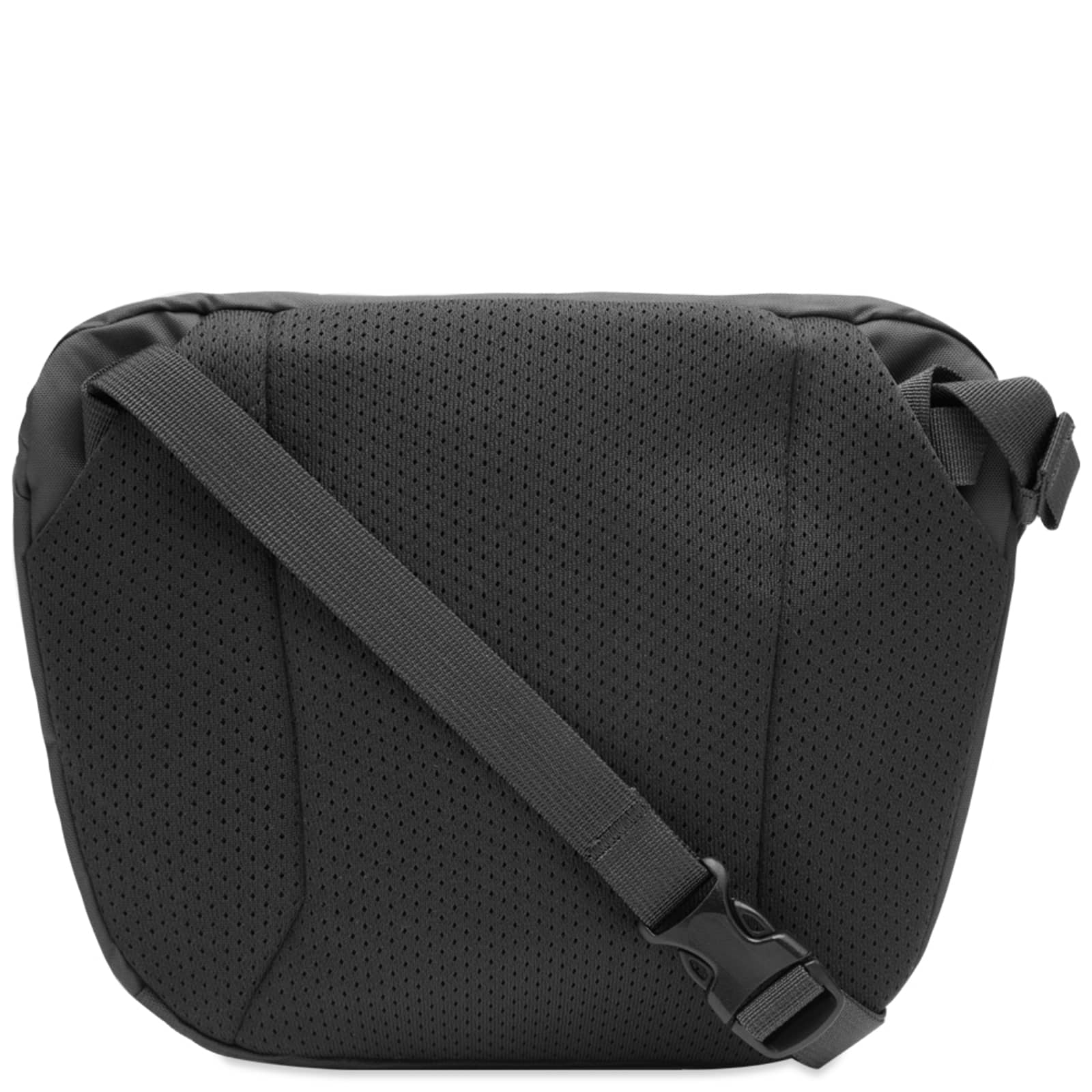 arc-teryx-mantis-2-waist-pack-graphite-end-cn