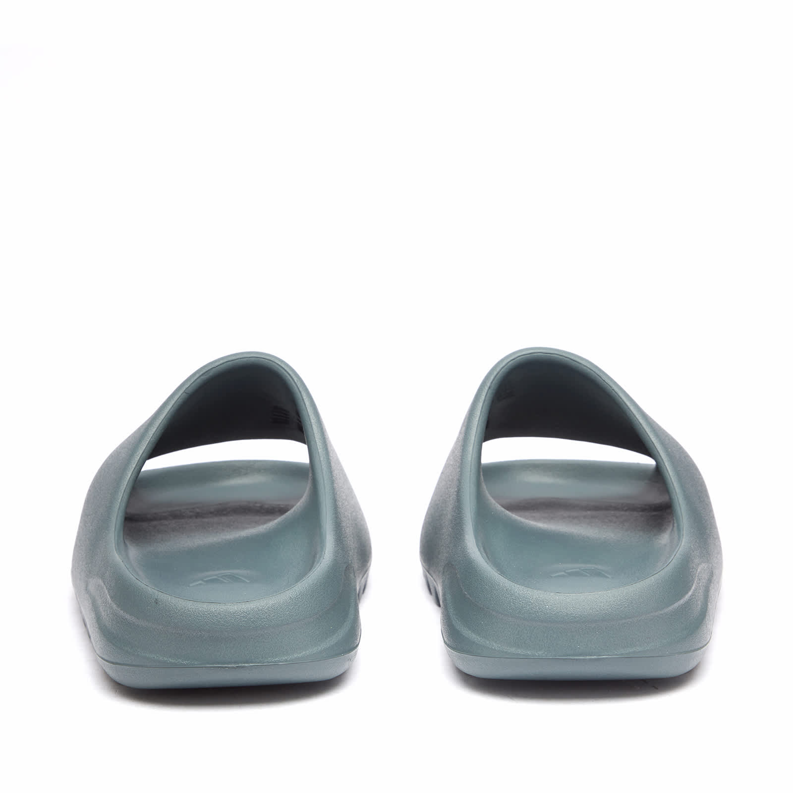 Yeezy Slide Slate Marine | END. (SG)