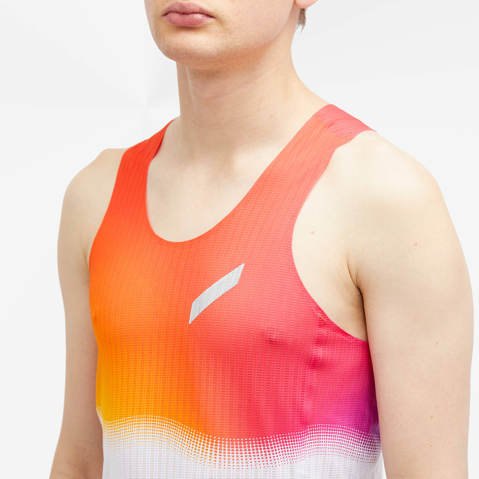 SOAR Race Vest Rainbow | END. (US)