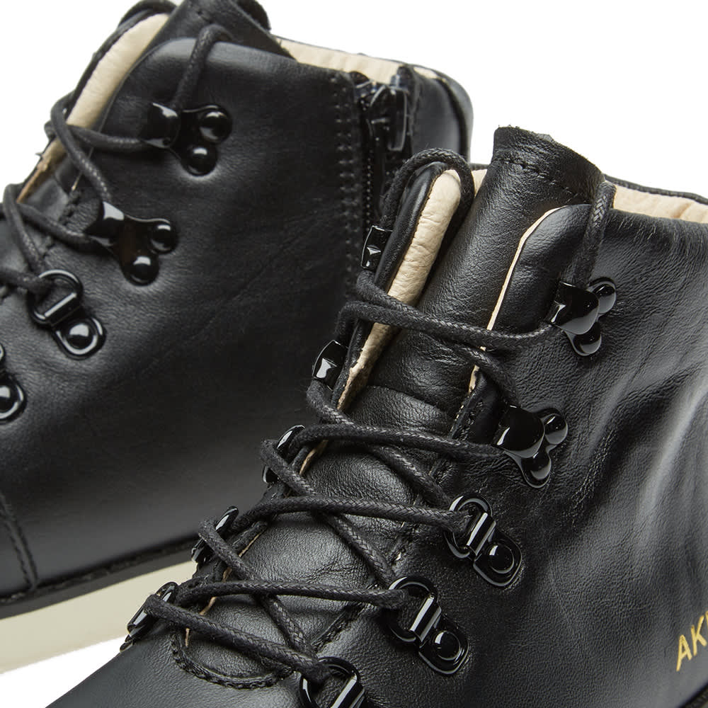 Akid Jasper Black | END.