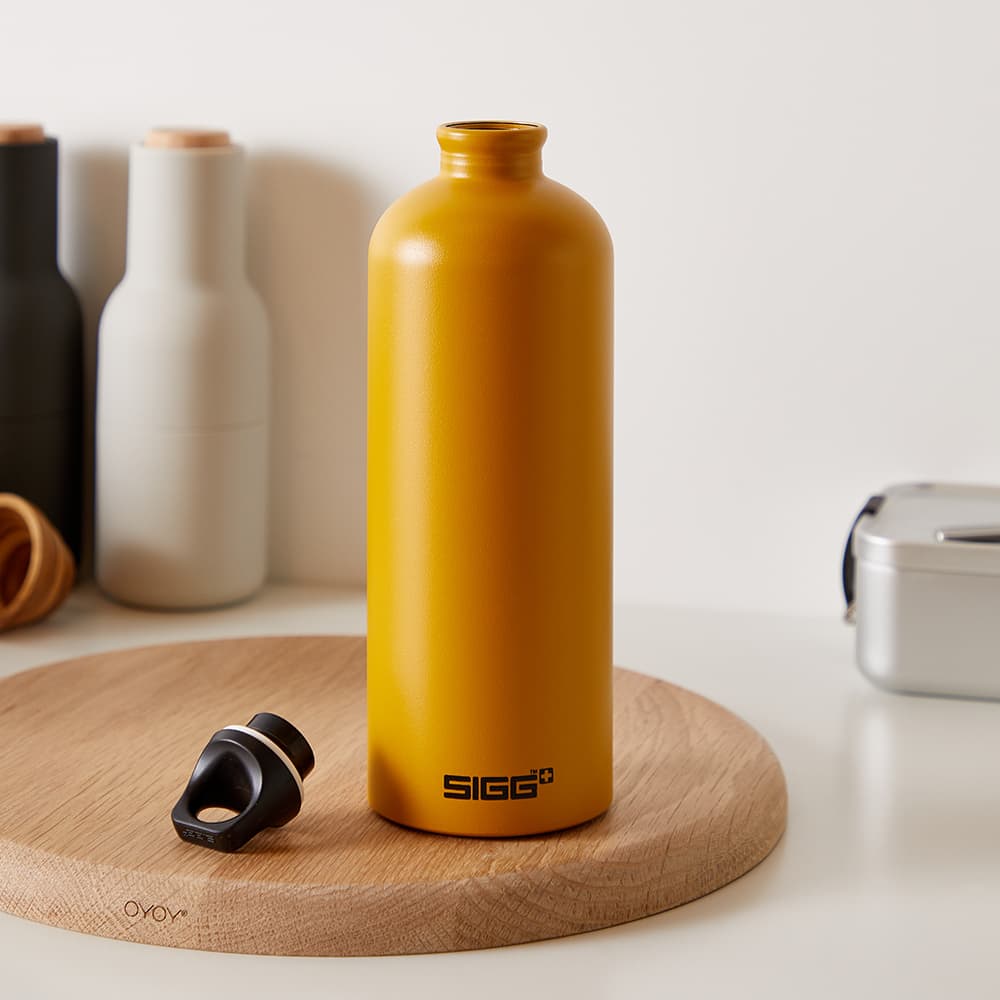 SIGG Traveller Bottle 1L Mustard Touch | END. (CN)