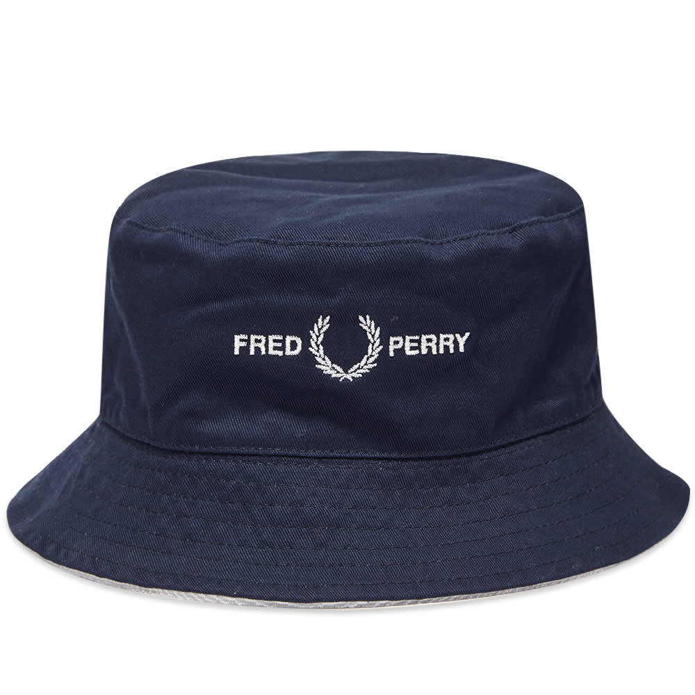 Fred Perry Reversible Bucket Hat Snow White | END. (BE)