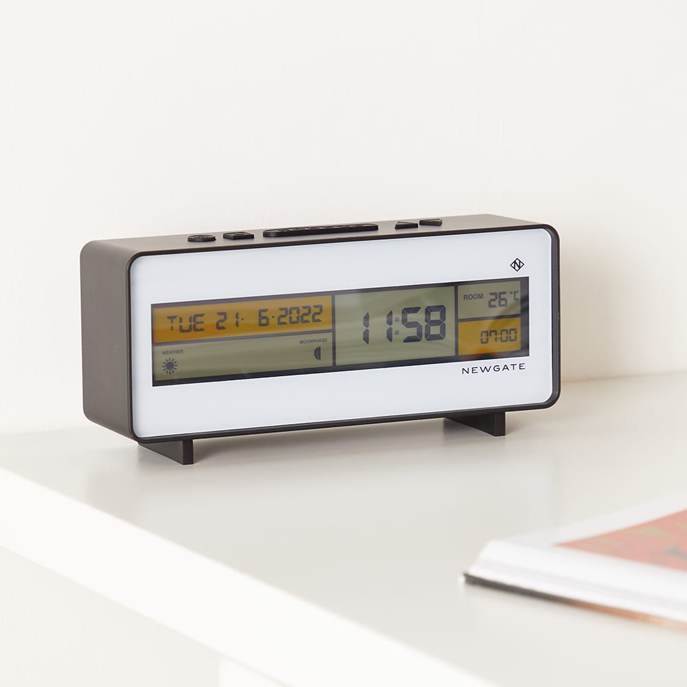 Newgate Clocks Futurama LCD Digital Alarm Clock White | END. (ES)