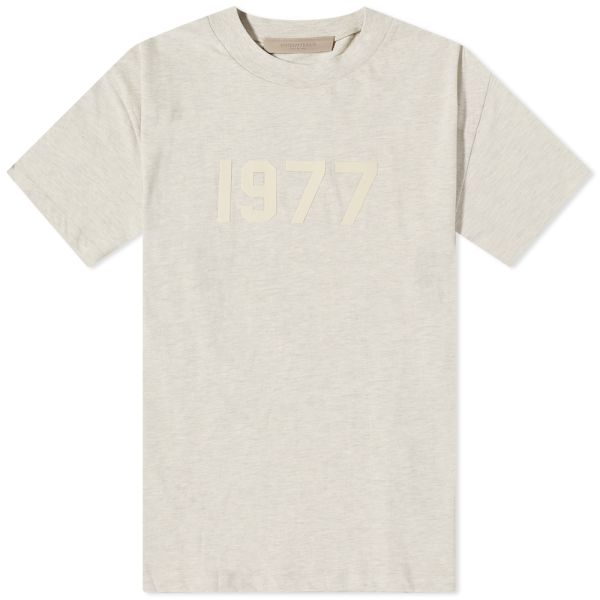 FEAR OF GOD ESSENTIALS 1977 Crew Neck Tee Light Oatmeal | END. (CN)